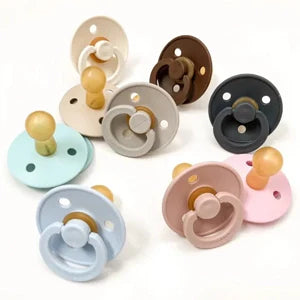 Бебешки Биберони и Гризалки | Успокояват и Забавляват – Mini Me Shop